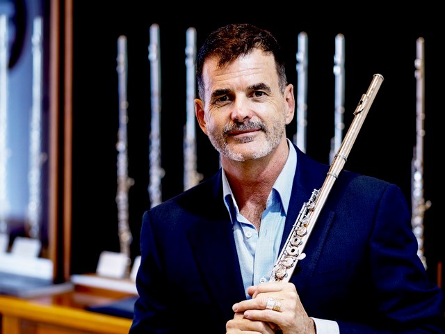 Michael Waye hangs up his piccolo - WASO